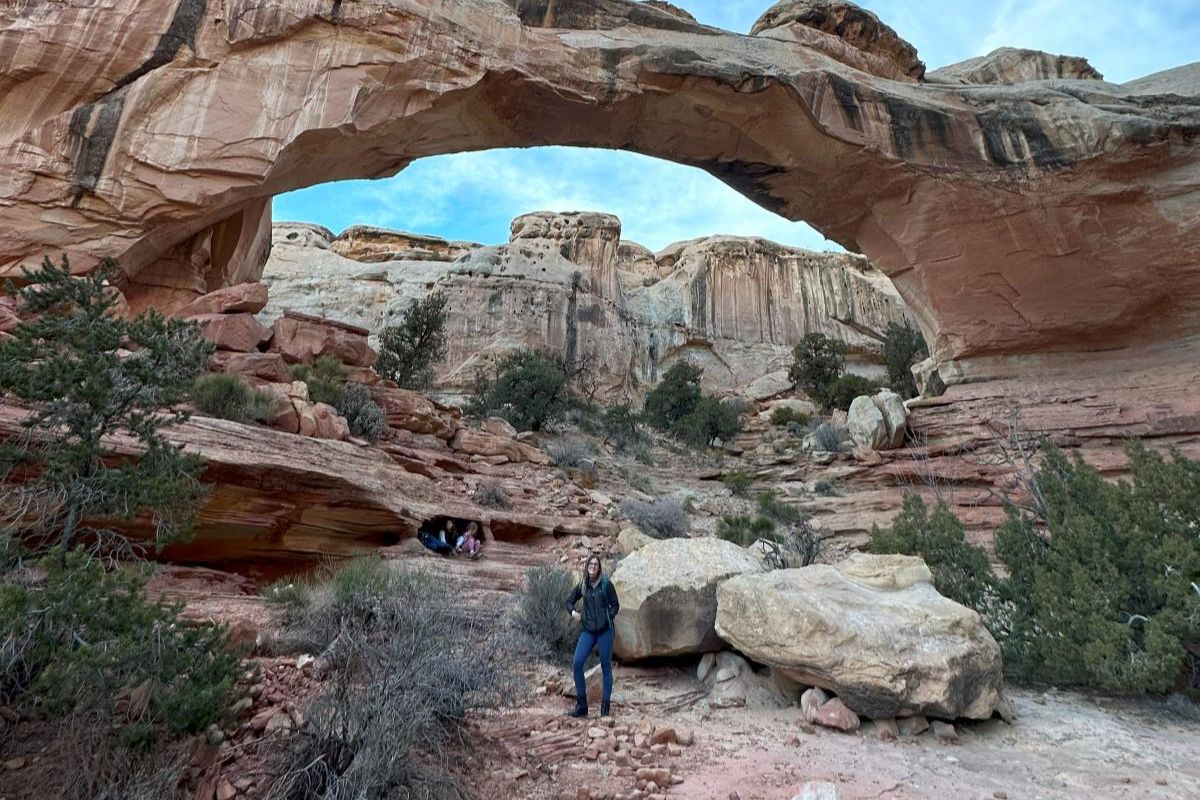 Hickman Bridge - Your family’s next favorite hike! - CapitolReefCountry